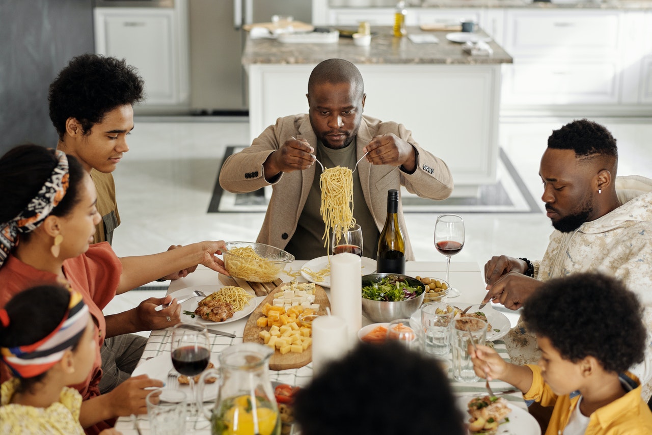 How I Feed My Family On A Budget: A Family of 5 for $300 monthly