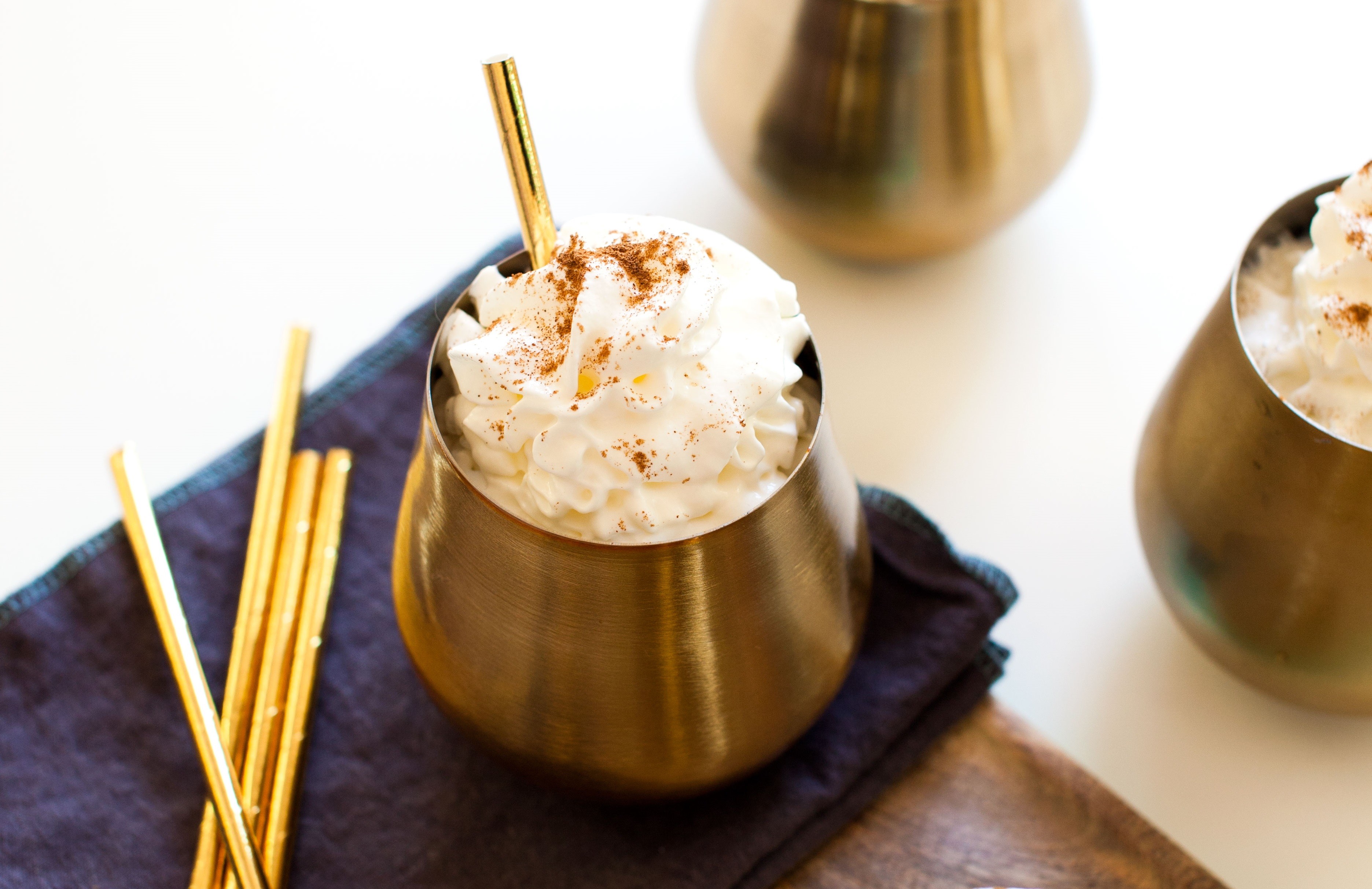 Sparkling Pumpkin Spice Cocktail Recipe - The Perfect Fall Drink Recipe!